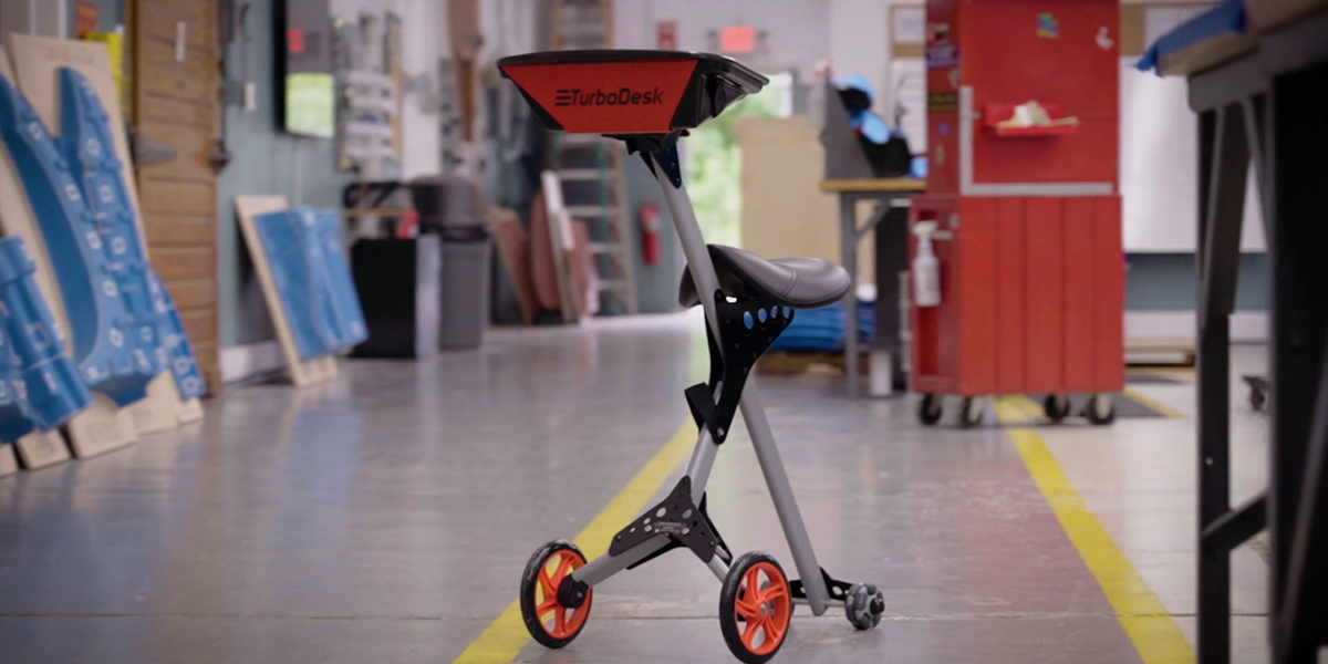 Essential Guide to Selecting a Portable Standing Desk - Turbo Desk ...